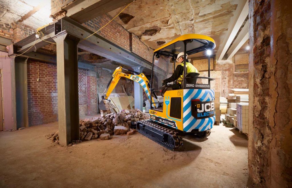Vollelektrisch auf der Baustelle mit der JCB E-Tech Range