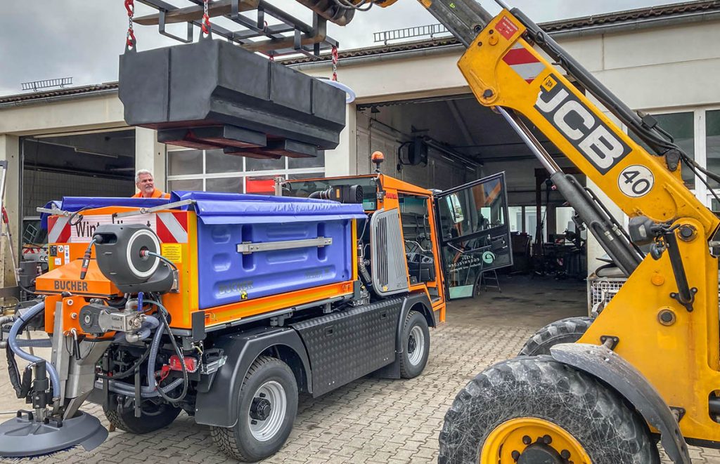 Hansa APZ 1003 L - Übergabe in Eggenfelden